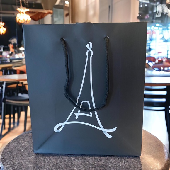 Paris duty free shop | Bags | Paper Shopping Bag Paris Souvenir Eiffel ...